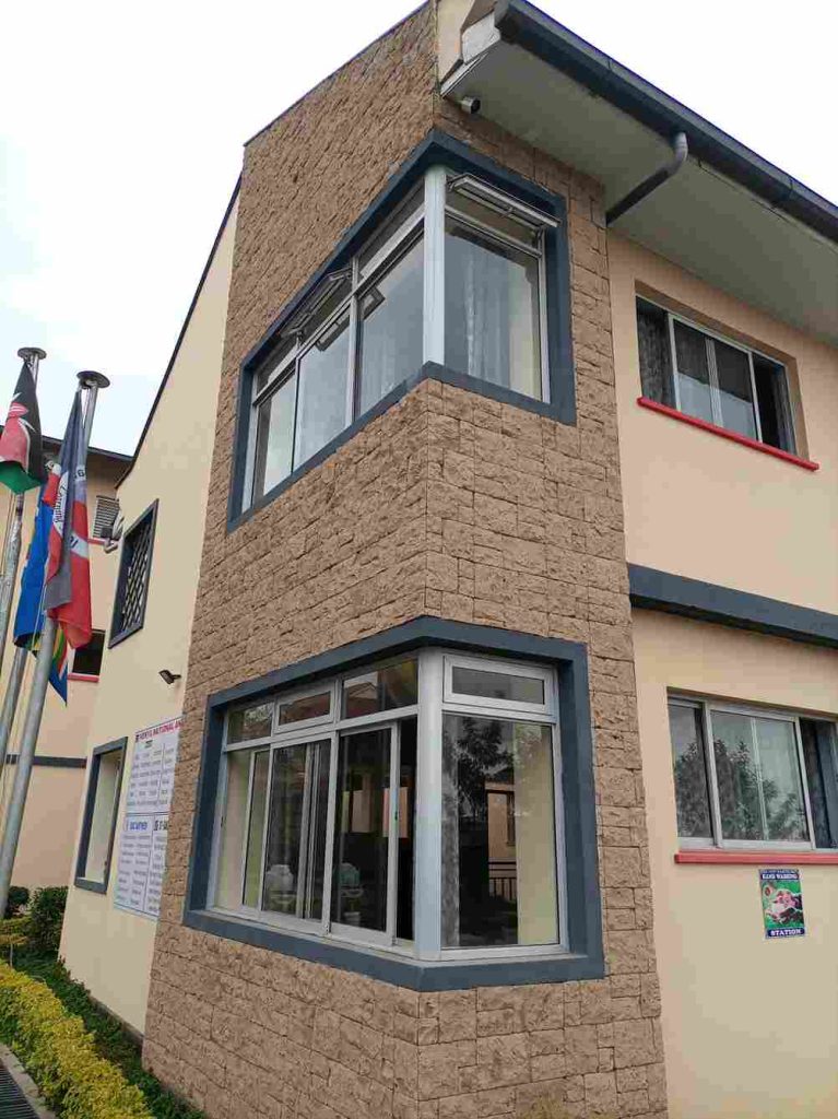 Yellow Stone Chisel Pattern - Century Stone